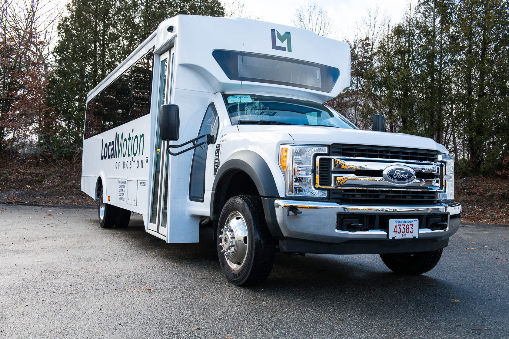 Small Group Transportation in Boston Made Easy - Local Motion of Boston