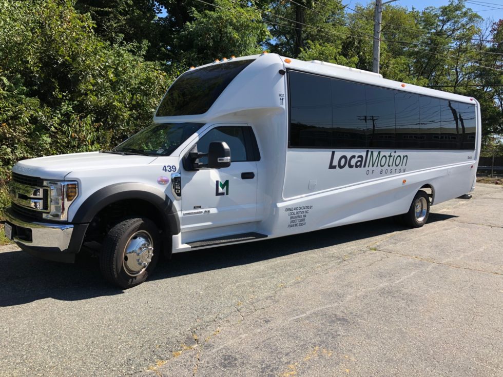 Mini-Coach Bus (23-26 Passenger)