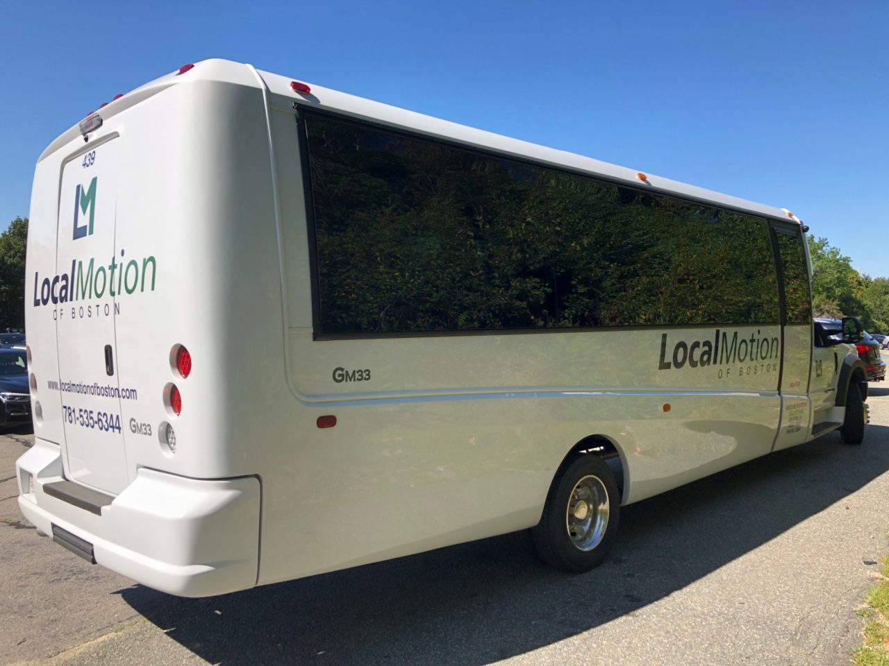 Mini-Coach Bus (23-26 Passenger)